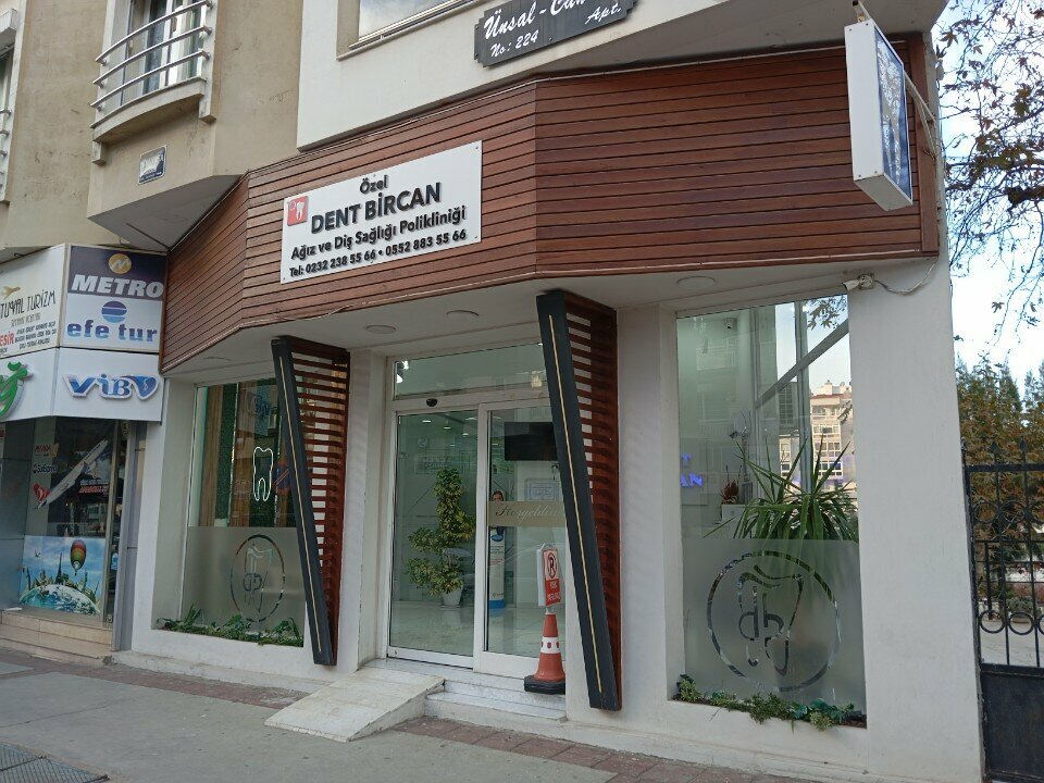 Özel ağız ve diş sağlığı klinikleri ve muayenehaneleri Dent Bircan Ağız Ve Diş Sağlığı Polikliniği, İzmir, foto