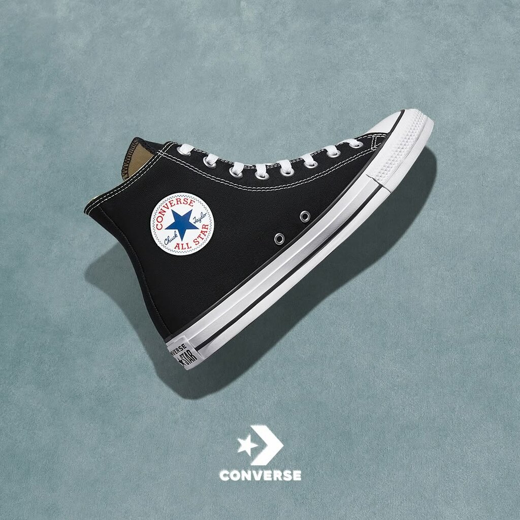 Spor giyim ve ayakkabı Converse, İstanbul, foto