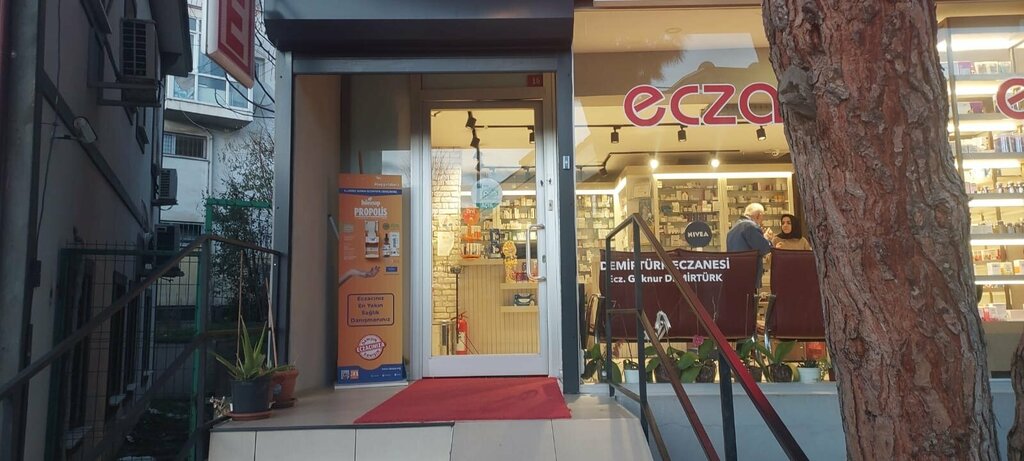 Eczaneler Demirtürk Eczane, İstanbul, foto