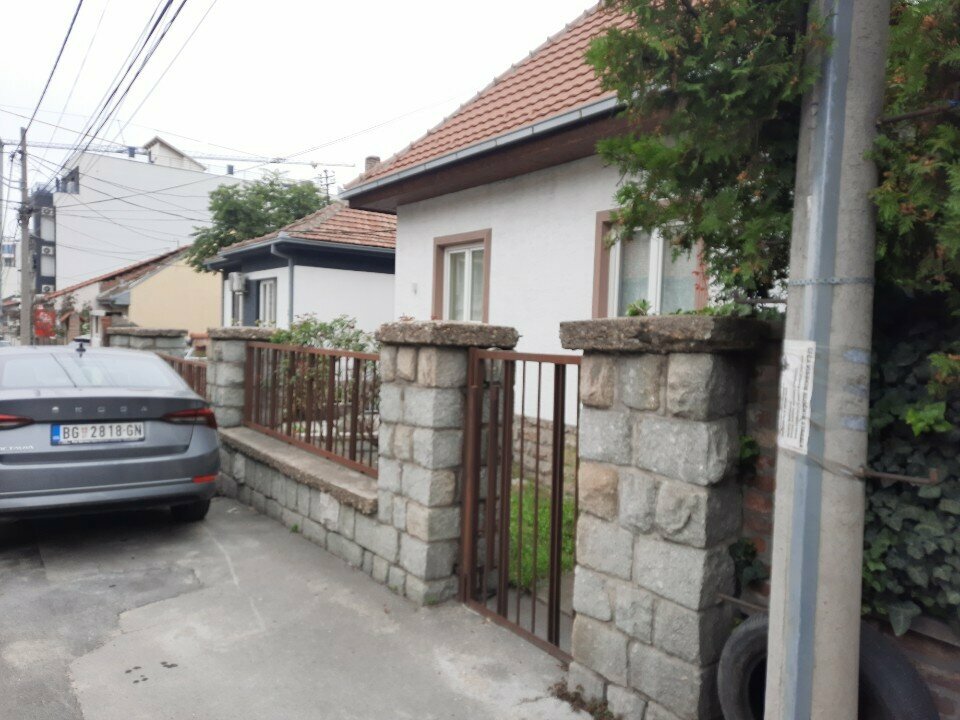 Otopark ve tamirhaneler Mivex doo Beograd, Belgrad, foto