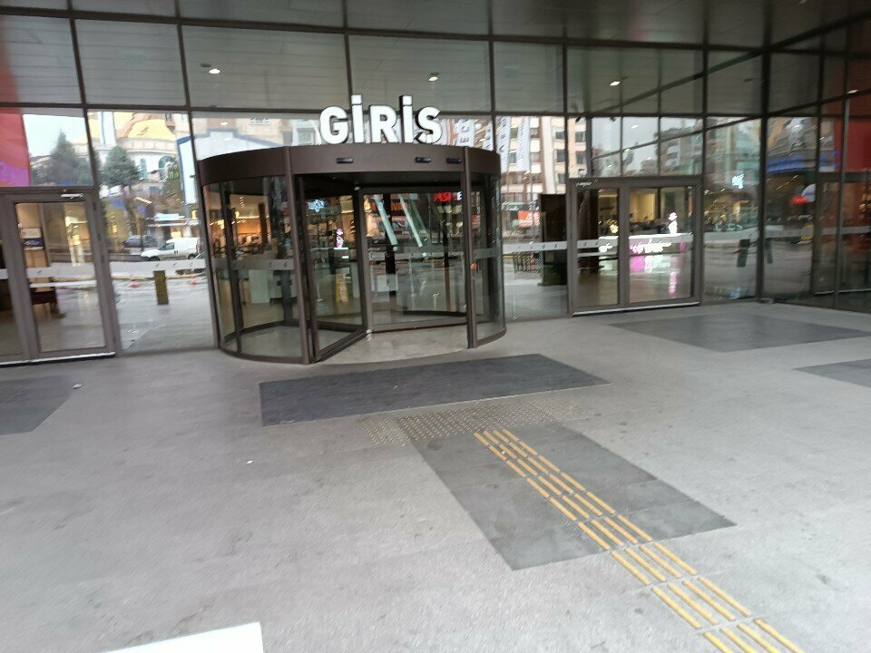 Kozmetik ve parfümeri mağazaları Watsons, Ankara, foto