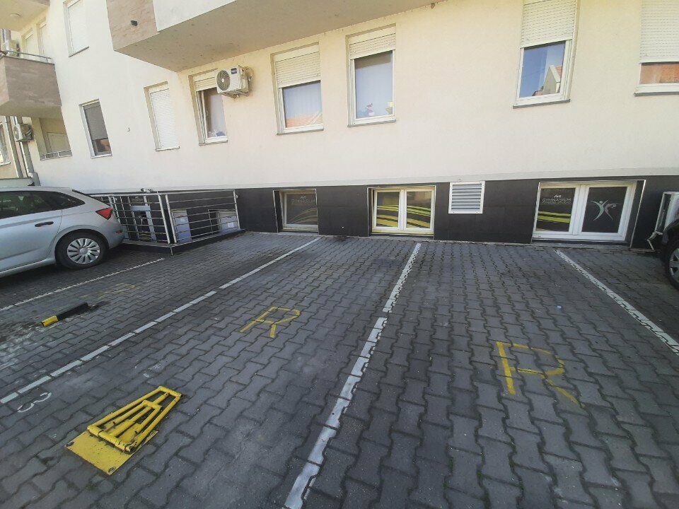 Fitness kulüpleri Art Gymnasium fitness, Novi Sad, foto