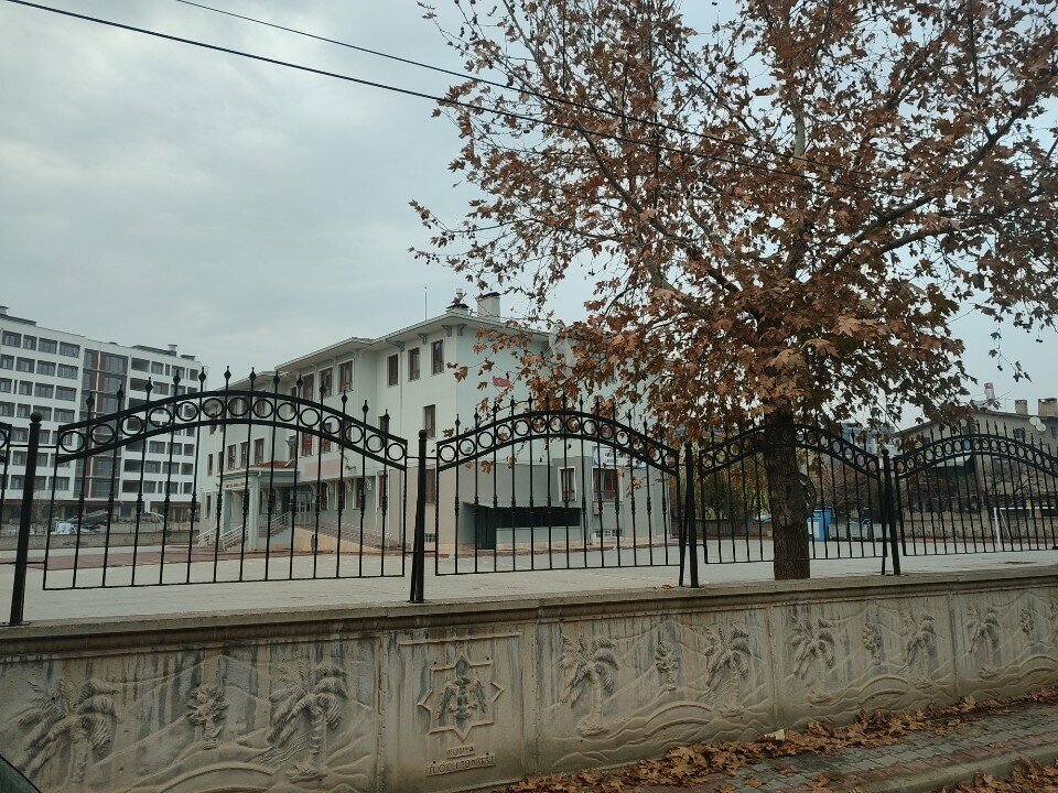 Ortaokul Ahmet azmi makbule elberk okulu, Konya, foto