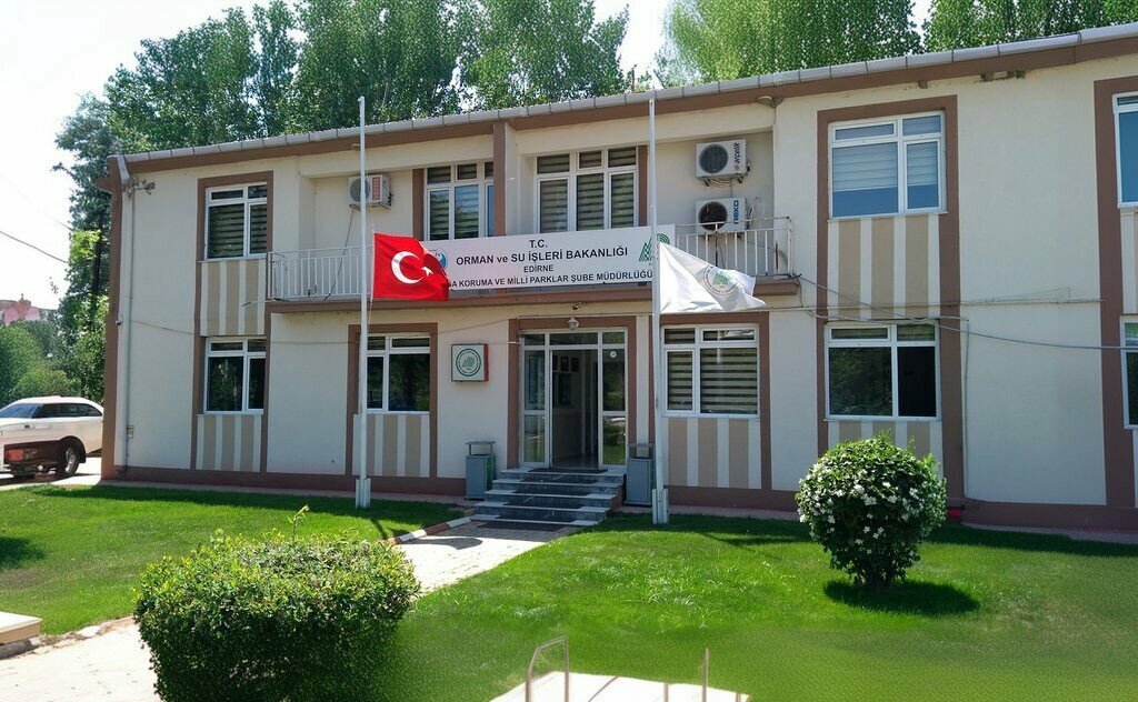 Devlet kurumları ve bakanlıklar Edirne Orman İşletme Müdürlüğü, Edirne, foto