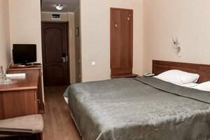 Brigantina (Anapskoye Highway No:18), otel  Novorossiysk'ten