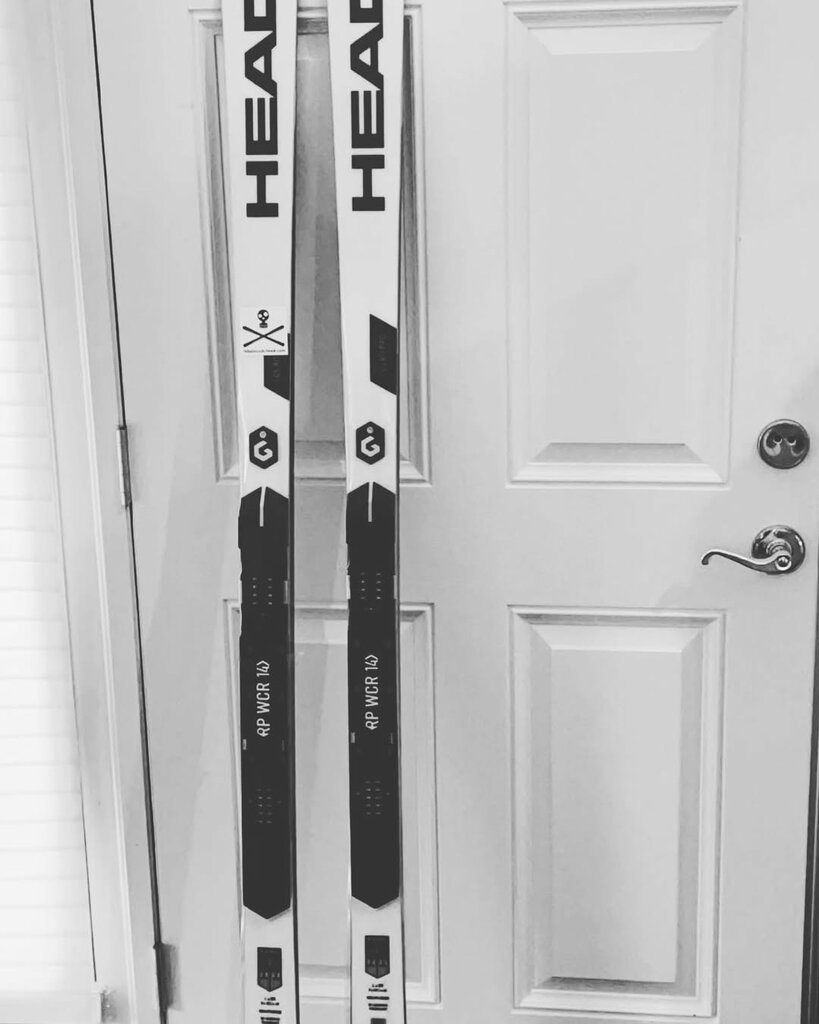 Spor kulüpleri Gornolyzhny klub Masterski Ski Club, Almatı, foto