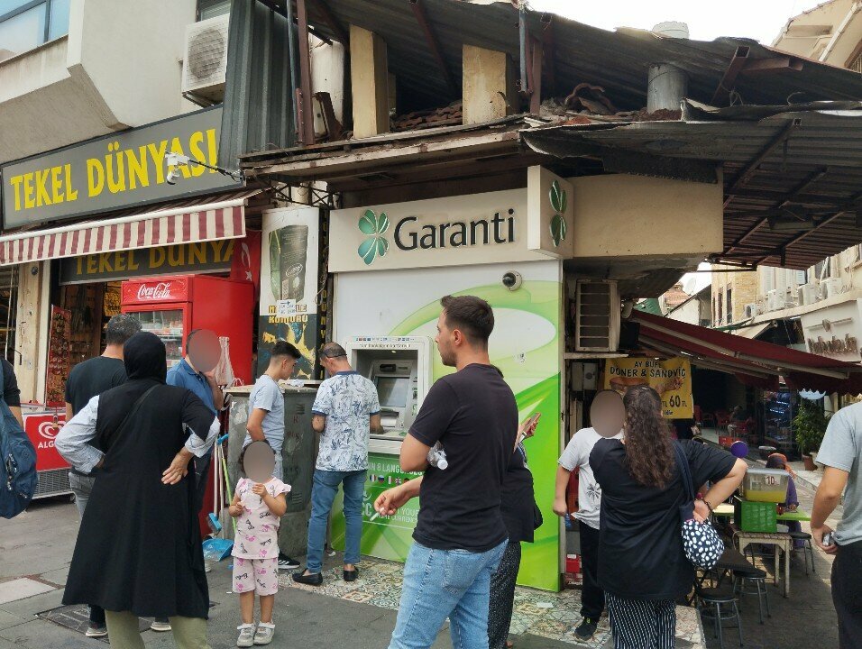 ATM'ler Garanti BBVA ATM, İzmir, foto