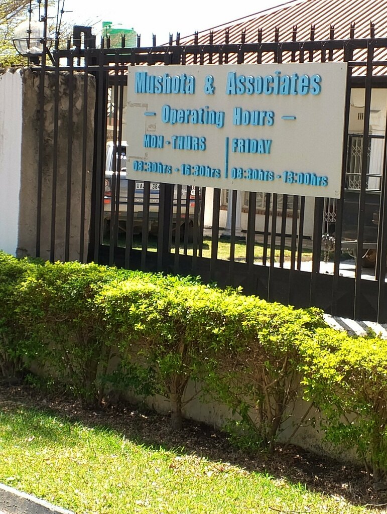Yönetim ofisi Mushota & Associates Plot 17019, Lusaka, foto