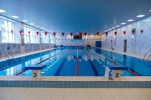 Çok amaçlı spor tesisleri Cheremushki, Sayanogorsk, foto