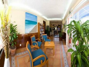 Poseidon II (Calle Carles Román Ferrer No:12, Ibiza), otel  İbiza'dan