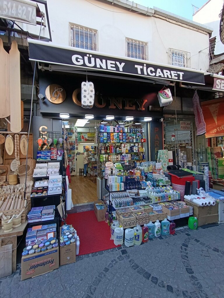 Kozmetik ve parfümeri firmaları Güney Ticaret, İstanbul, foto