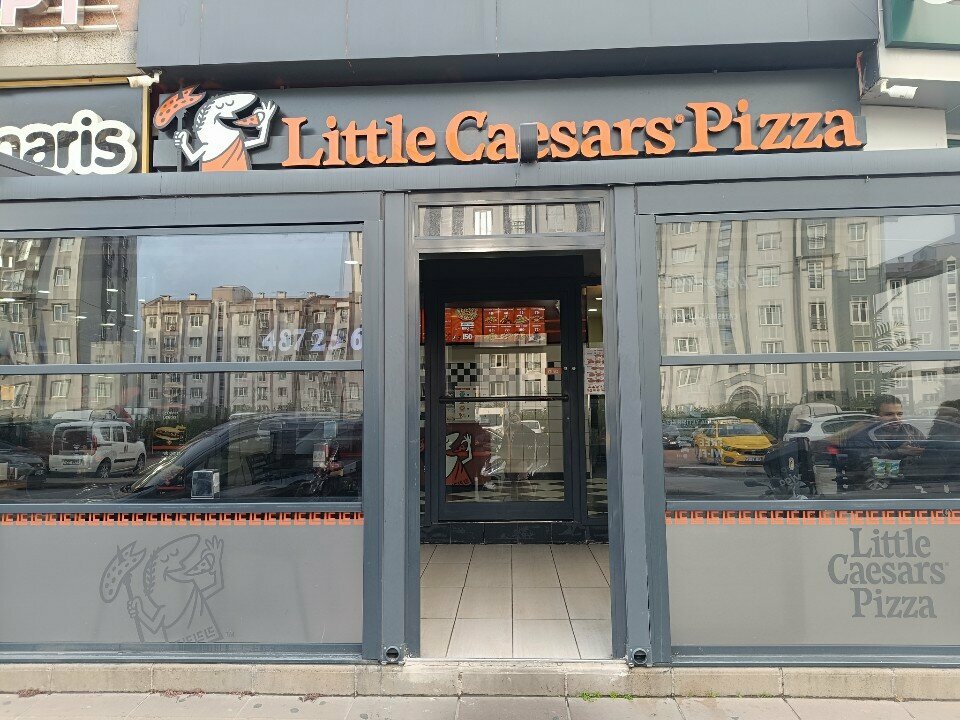 Pizzacılar Little Caesars, İstanbul, foto