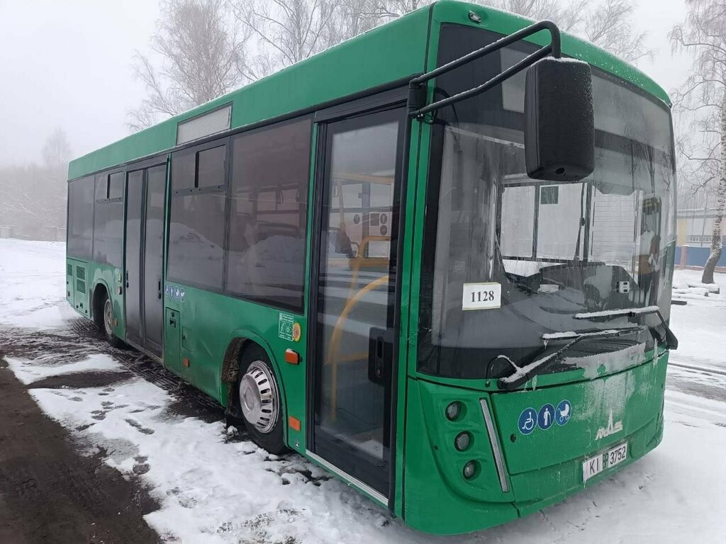 Otobüs park yerleri Krasnopolsky filial Avtopark № 11 Mogilevoblavtotrans, Mogiliovskaya oblastı, foto