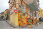 Friendly Corner (Grigol Khantztelis Street No:13), kafe  Tiflis'ten