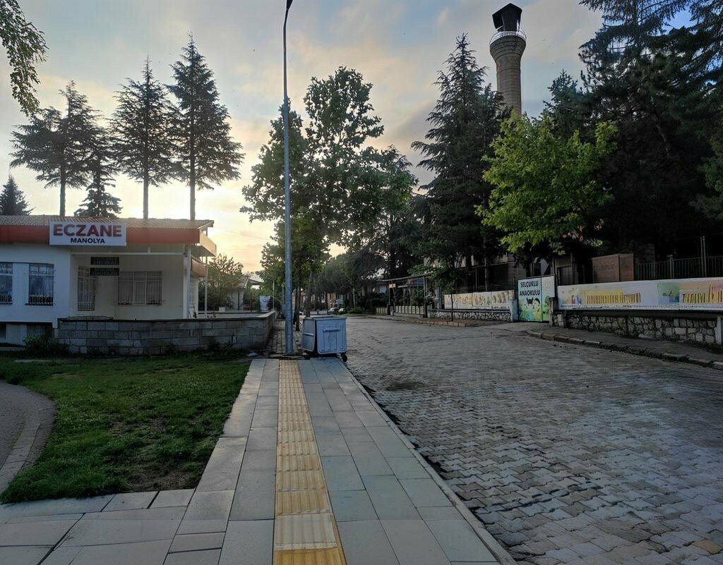 Eczaneler Manolya Eczanesi, Isparta, foto