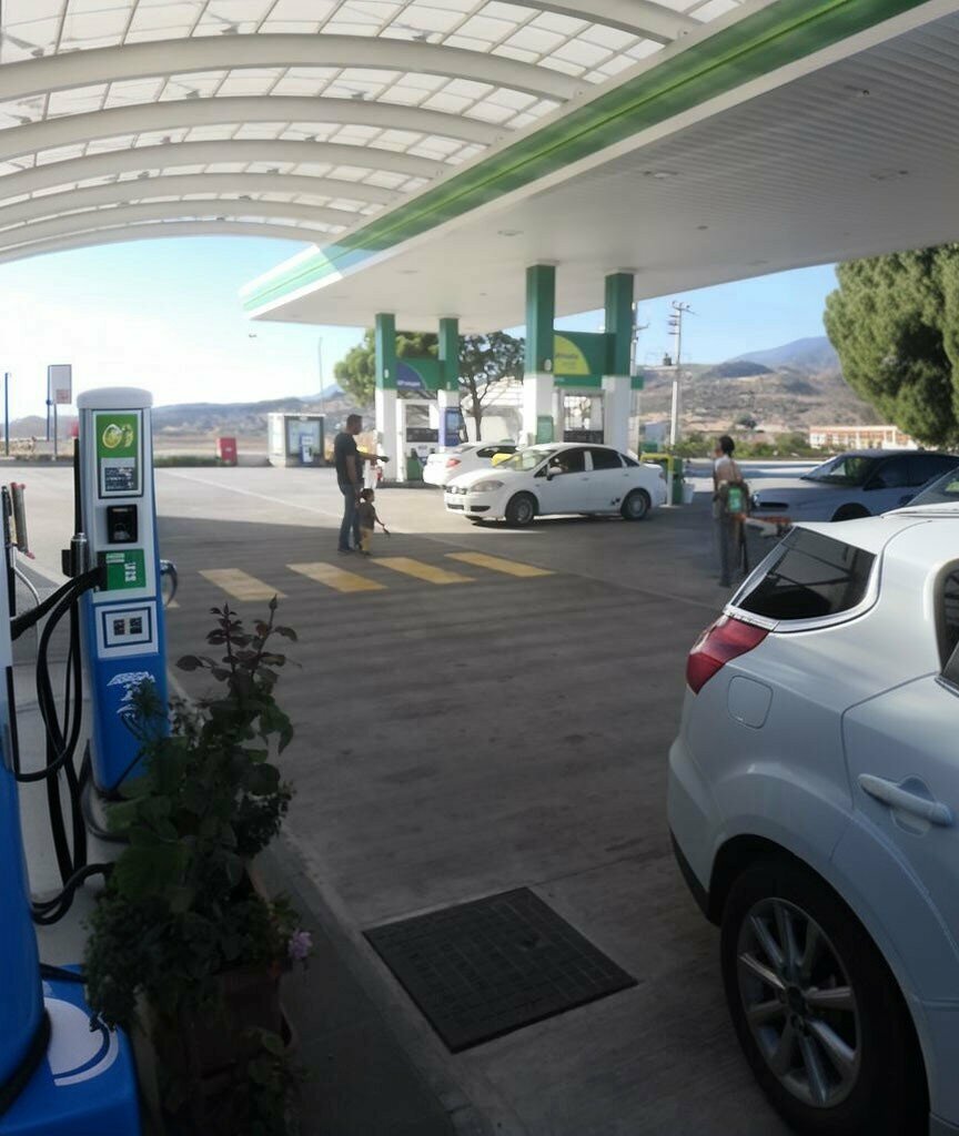 Süpermarket BP Express, Bergama, foto