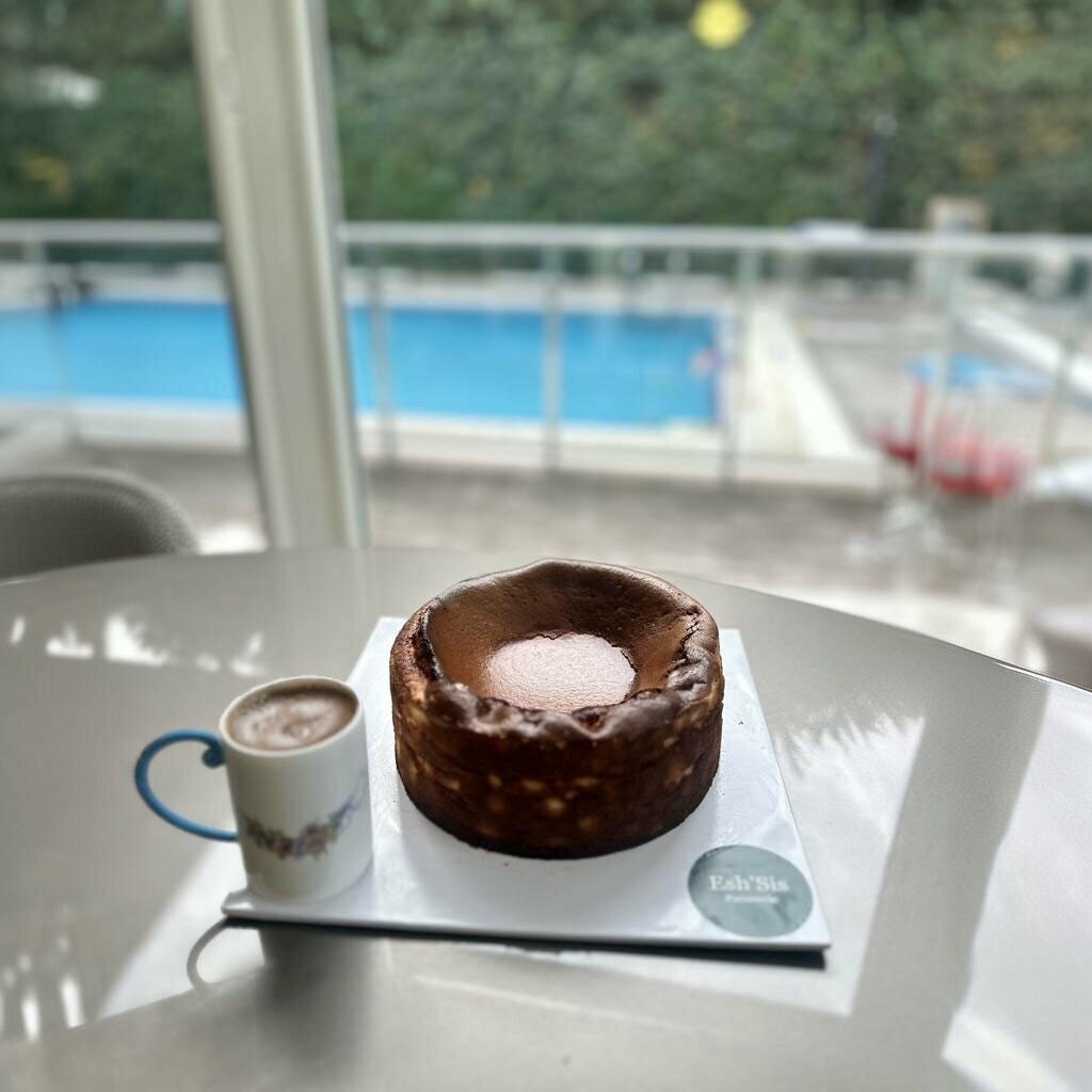 Pasta, şekerleme ve tatlı Eshsis Patisserie, İstanbul, foto