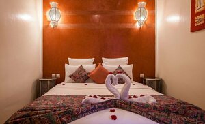 Riad Alaka (Grand Casablanca-Settat, Casablanca, Anfa, Secteur 52, Rue Bab Doukkala), otel  Marakeş'ten