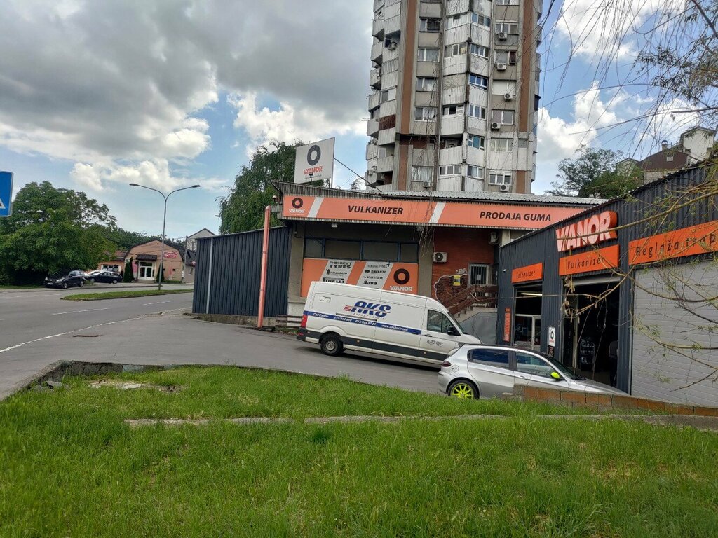 Jant ve lastikçiler Vianor, Belgrad, foto