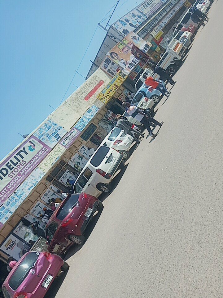 Bilgisayar mağazaları Monica mainza, Lusaka, foto