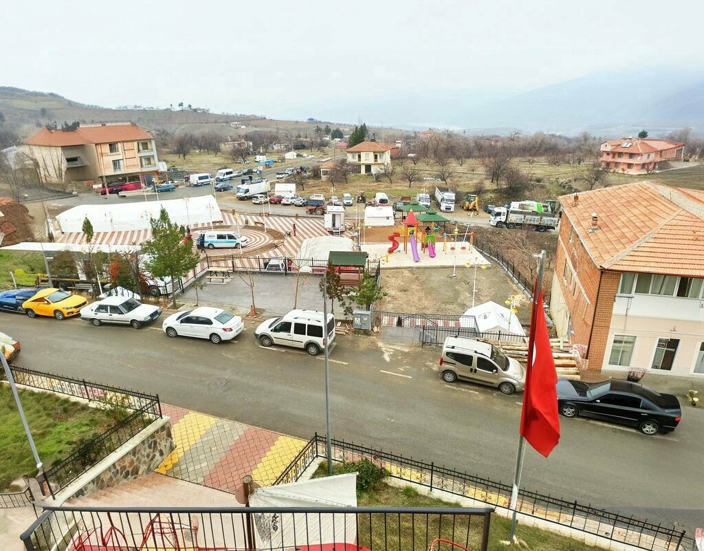 Belediyeler, devlet daireleri Doğanyol Kaymakamlığı, Doğanyol, foto