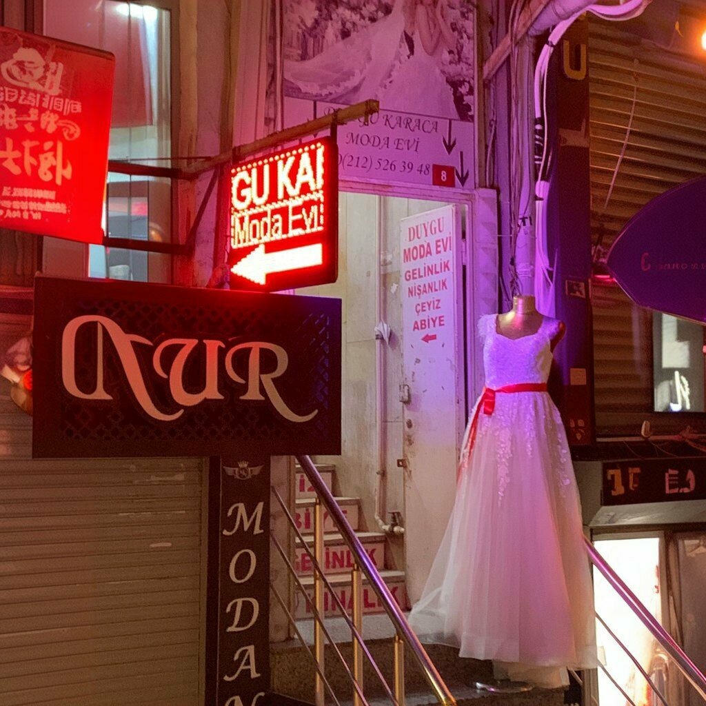 Kostüm mağazaları Duygu Karaca Gelinlik, İstanbul, foto