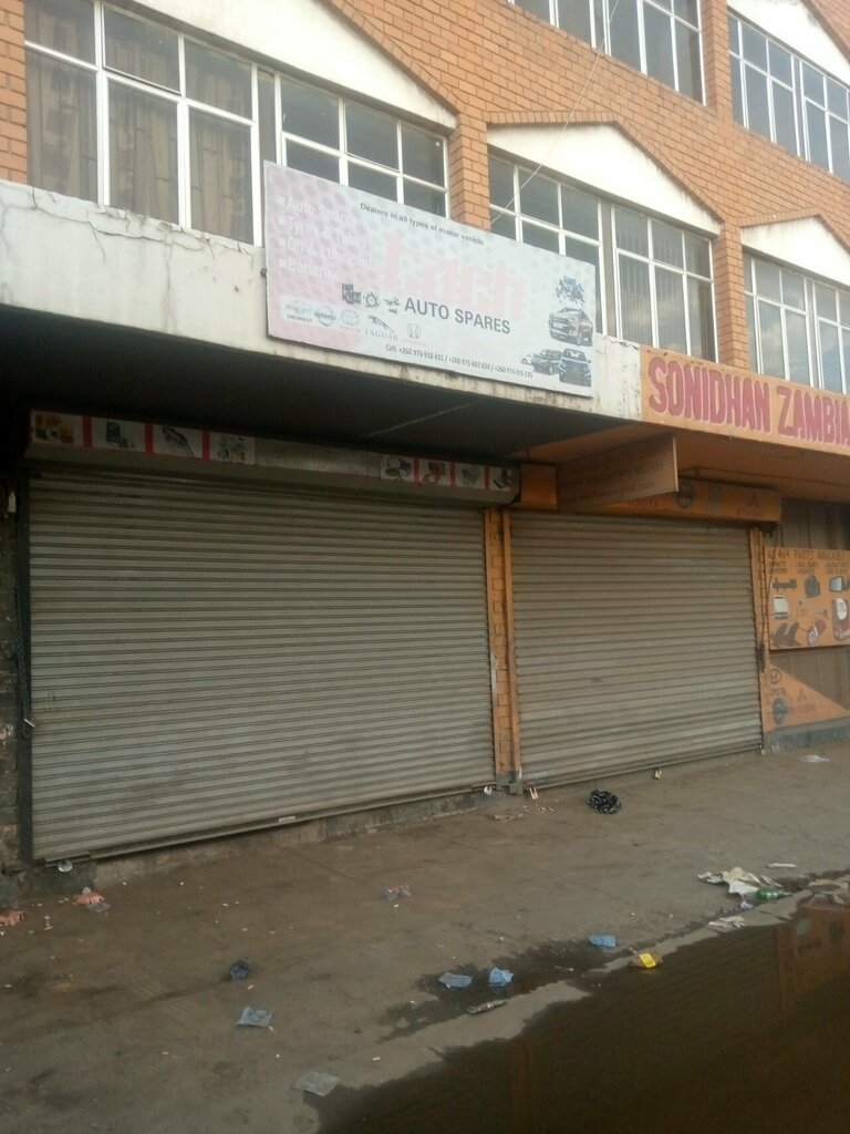 Otomobil servisi Tach Auto Spares, Lusaka, foto