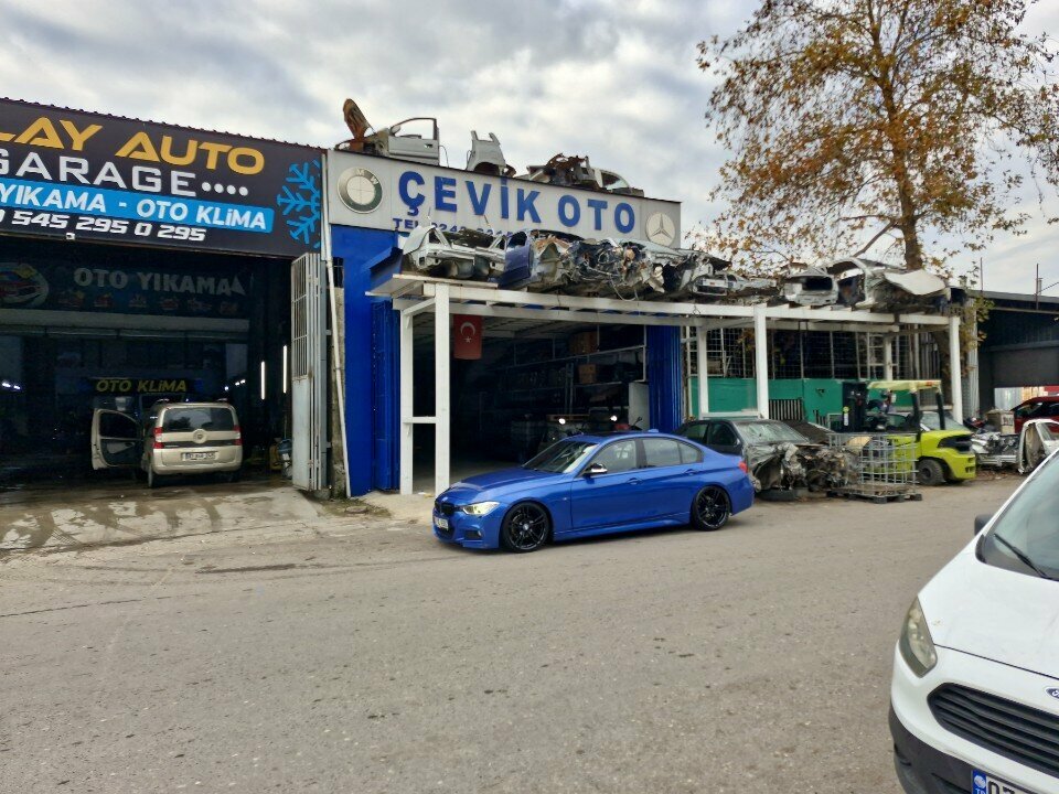 Otomobil servisi Çevik Oto, Antalya, foto