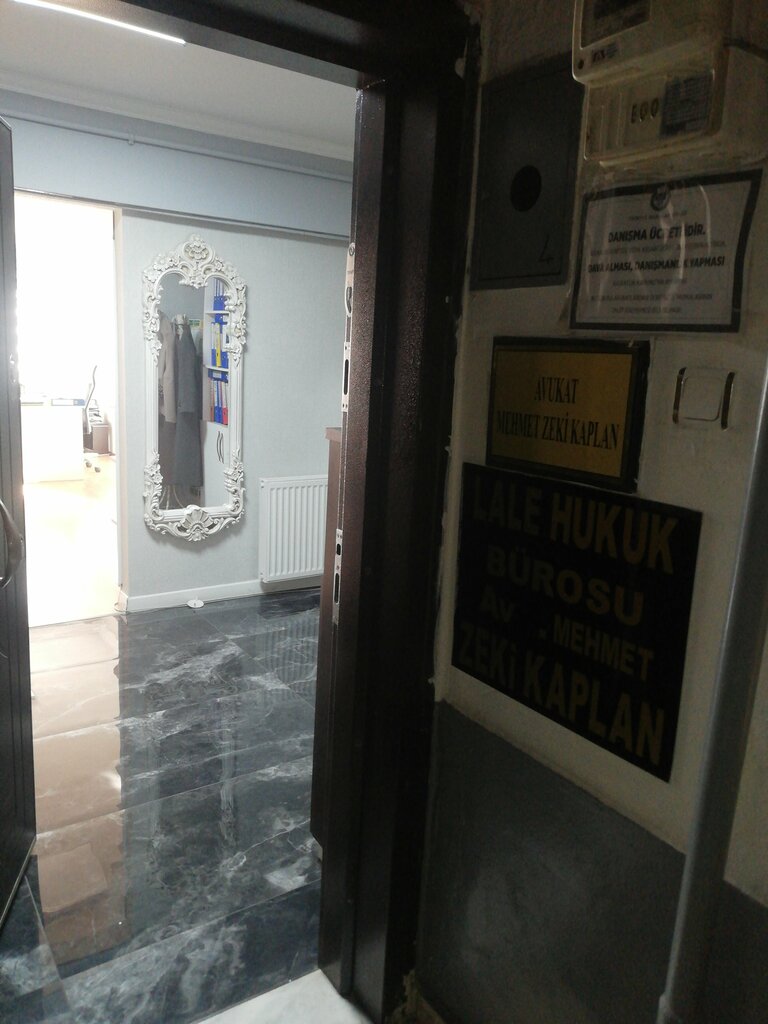 Avukatlar AV. Mehmet Zeki Kaplan, Ankara, foto