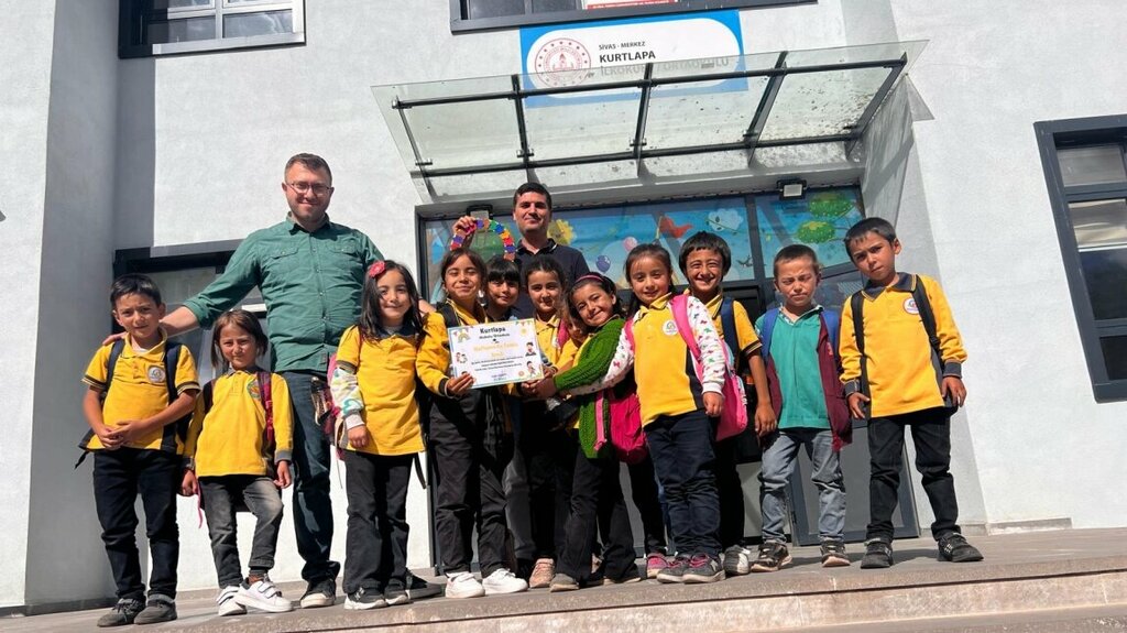 i̇lkokul Kurtlapa İlkokulu, Sivas, foto