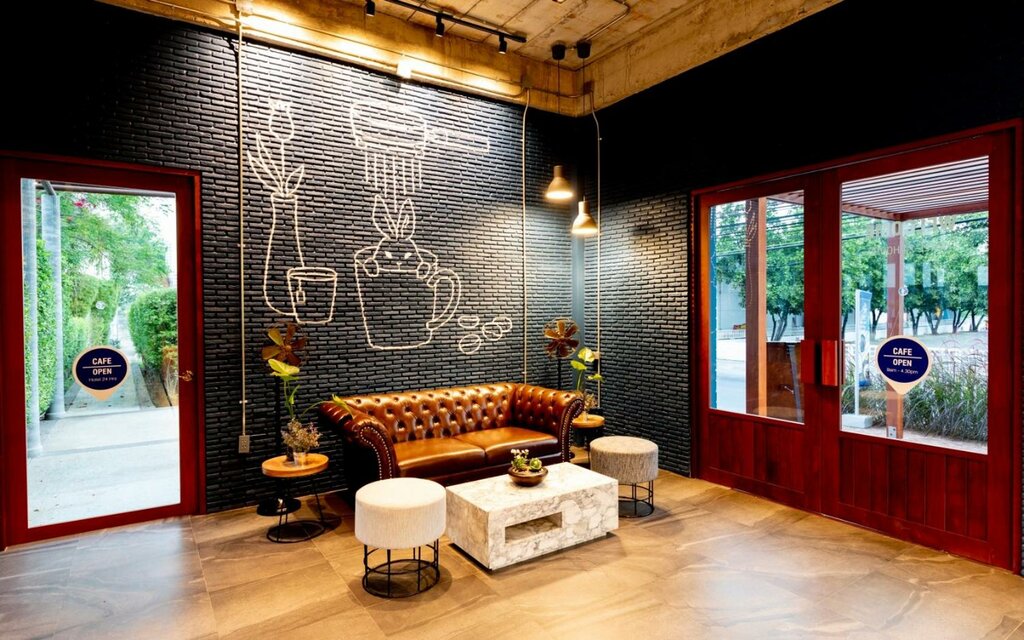 Otel Kochira, Dünya, foto