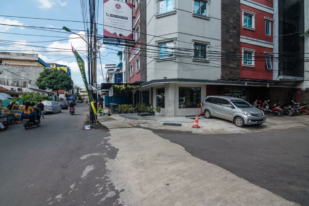 Otel Reddoorz Near Mangga Besar Station, Cakarta, foto
