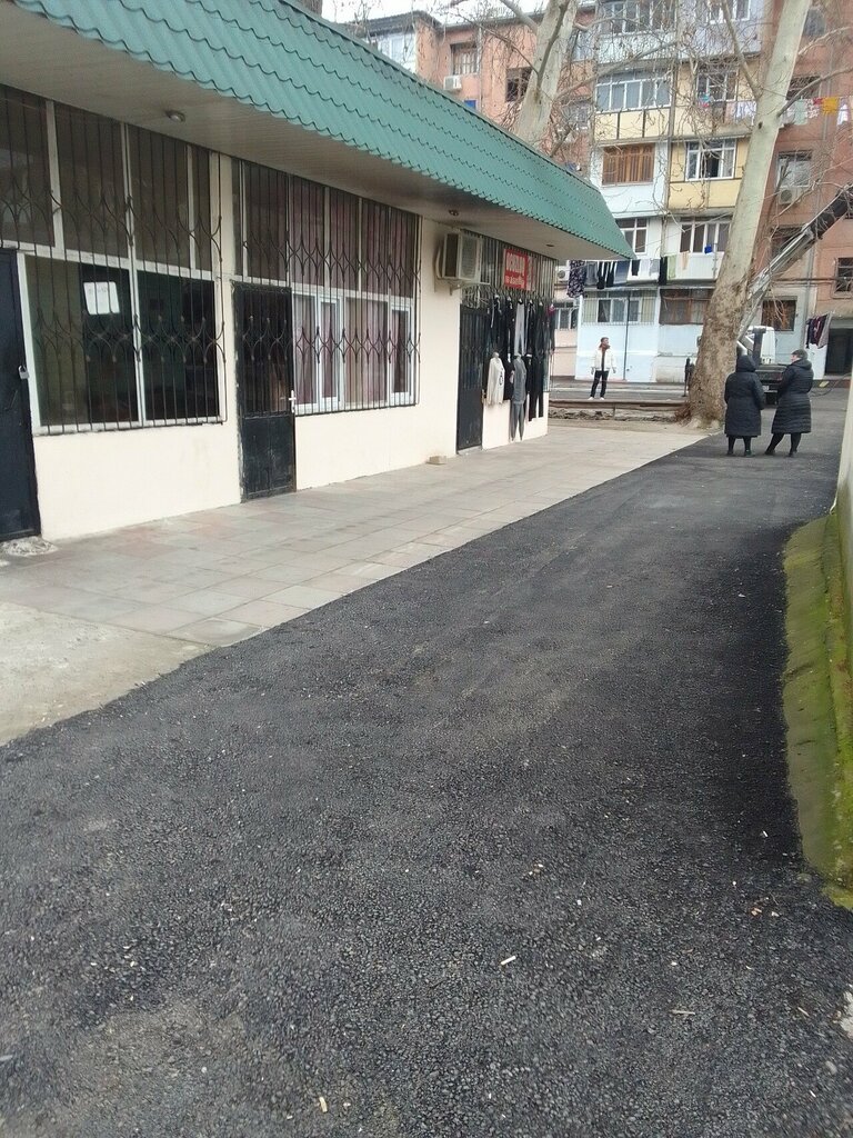 Giyim mağazası Ucuzluq, Mingeçevir, foto