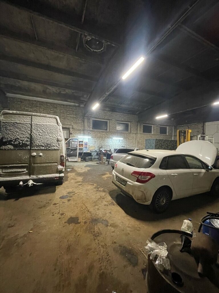 Otomobil servisi Техно Ремонт, Uren, foto