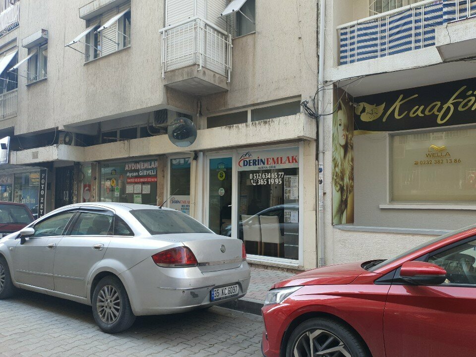 Emlak ofisi Derin Emlak, İzmir, foto