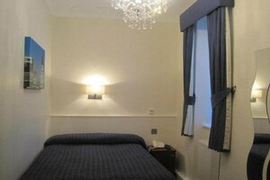 Gower Hotel (London, Sussex Gardens), otel  Londra'dan