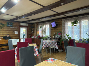 Pitstop (Korovniki Street No:58, Suzdal), kafe  Suzdal'dan
