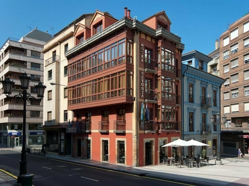 Otel Hotel Vetusta, Oviedo, foto