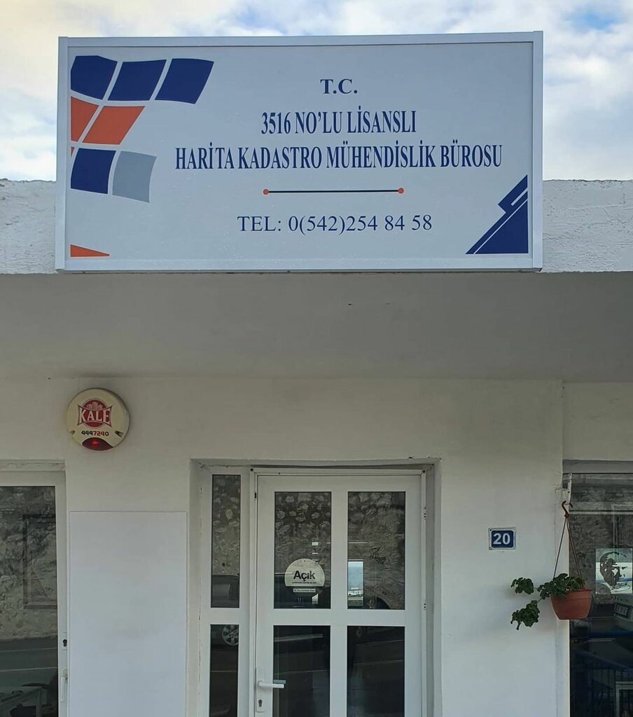 Lisanslı harita kadastro büroları Lihkab Karaburun, Karaburun, foto