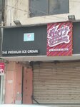 The premier ice cream (Alamgir Road No:108), dondurmacılar  Karaçi'den