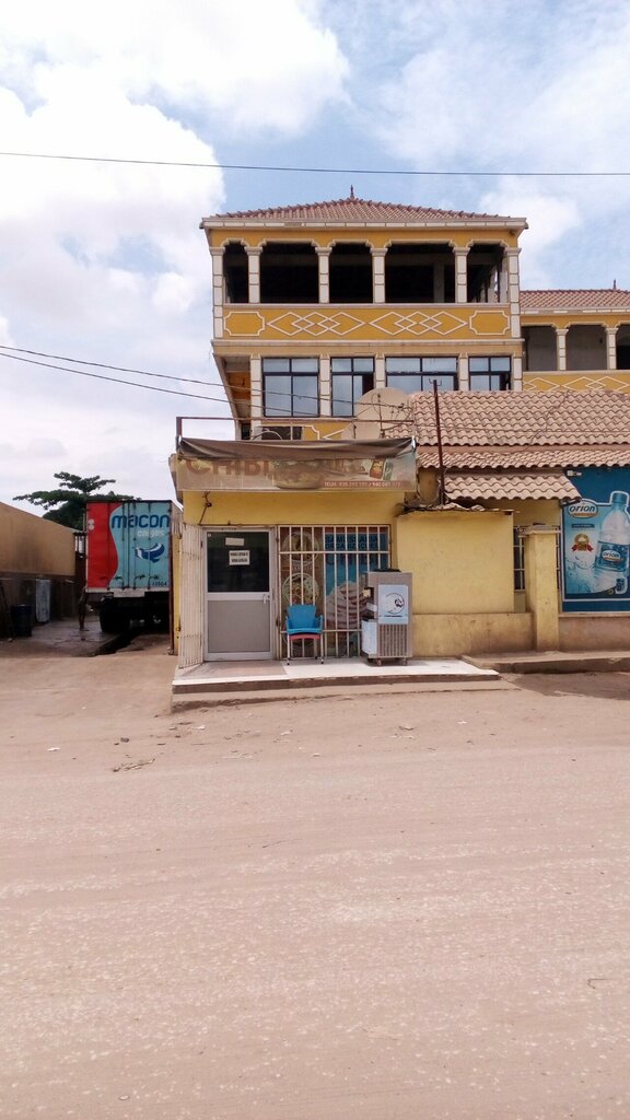 Restoran Samussaria, Loanda, foto