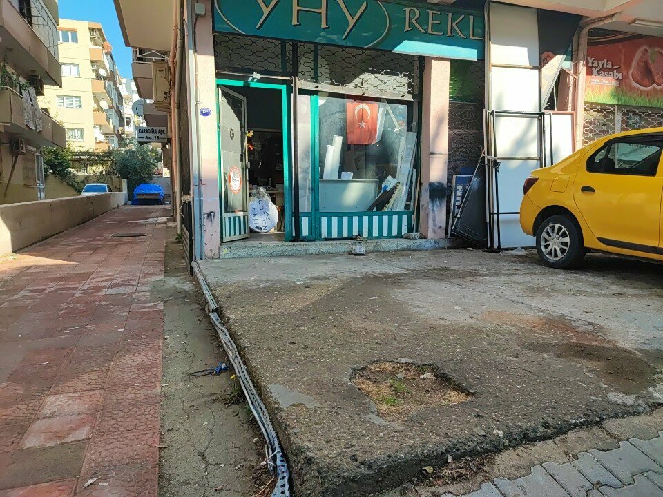 Açıkhava reklamcılığı Yhy Reklam, İzmir, foto