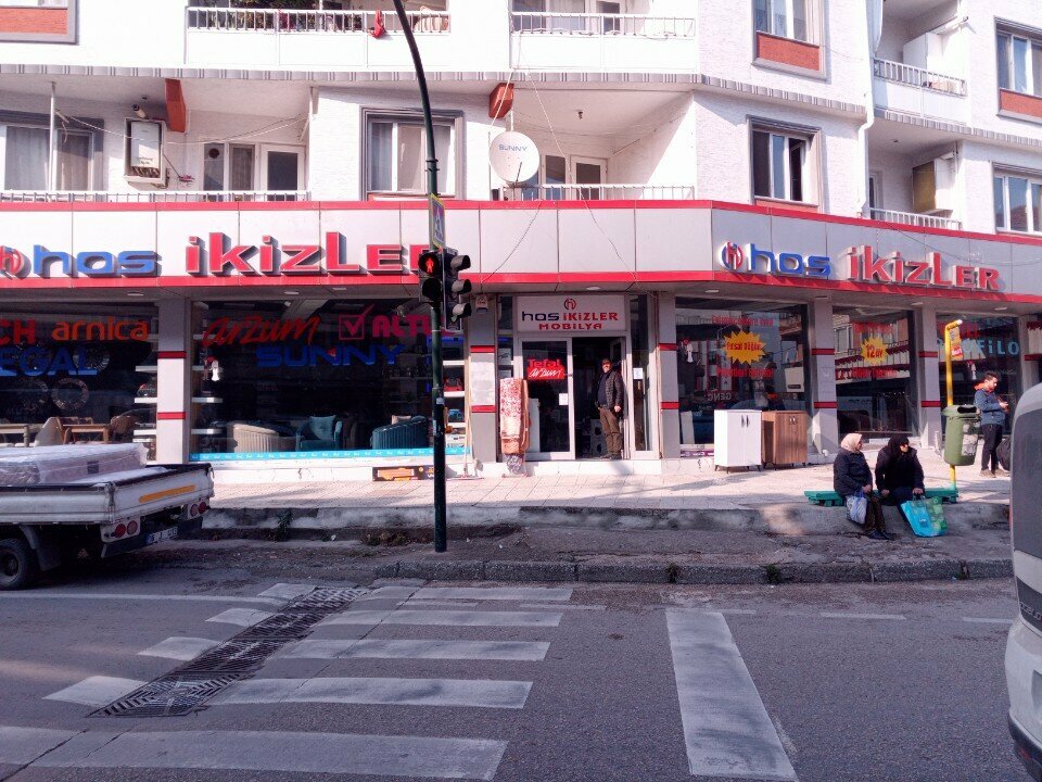 Mobilya mağazaları Has ikizler, Bursa, foto