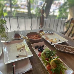 Hanım Eli Gözleme ve Mantı Evi (Bolu, Göynük, Cuma Mah., Göynük Belediye Blokları, 3. Blok), restoran  Göynük'ten