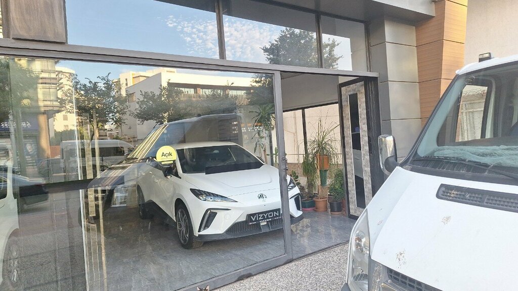 Otomobil satış galerileri Vizyon Otomotiv, Antalya, foto