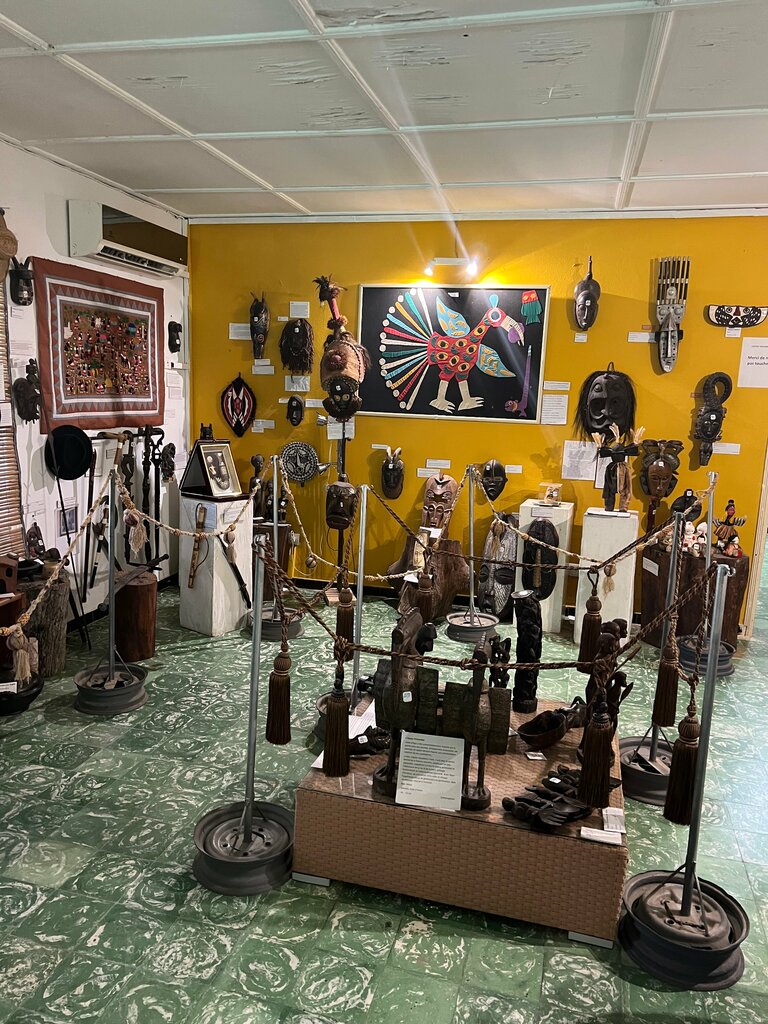Müzeler ve sanat galerileri Centre Houamla: Musée D'adzopé, Rabat, foto