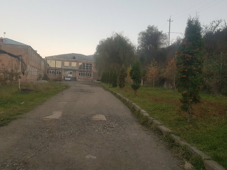 Ortaokul Shahumyan secondary school, Lori, foto
