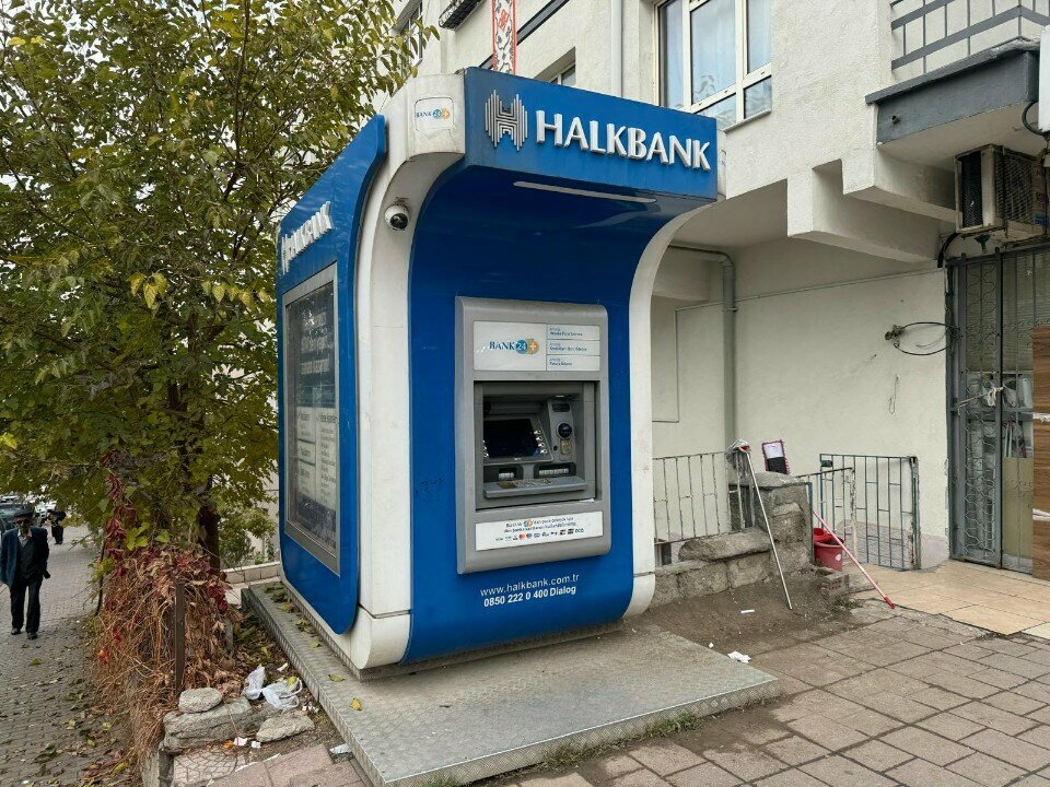 ATM'ler Halkbank ATM, Ankara, foto