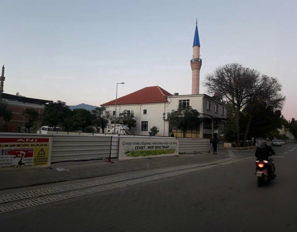 Cami Kocaçeşme Cami, Salihli, foto