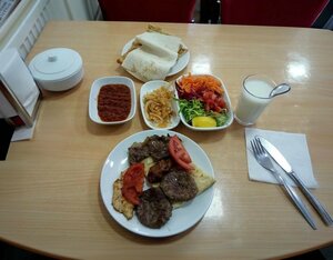 Çağrı Kebap Salonu (Demircilerardı Mah., Celal Bayar Cad., No:12, Merkez, Sivas), kafe  Sivas'tan